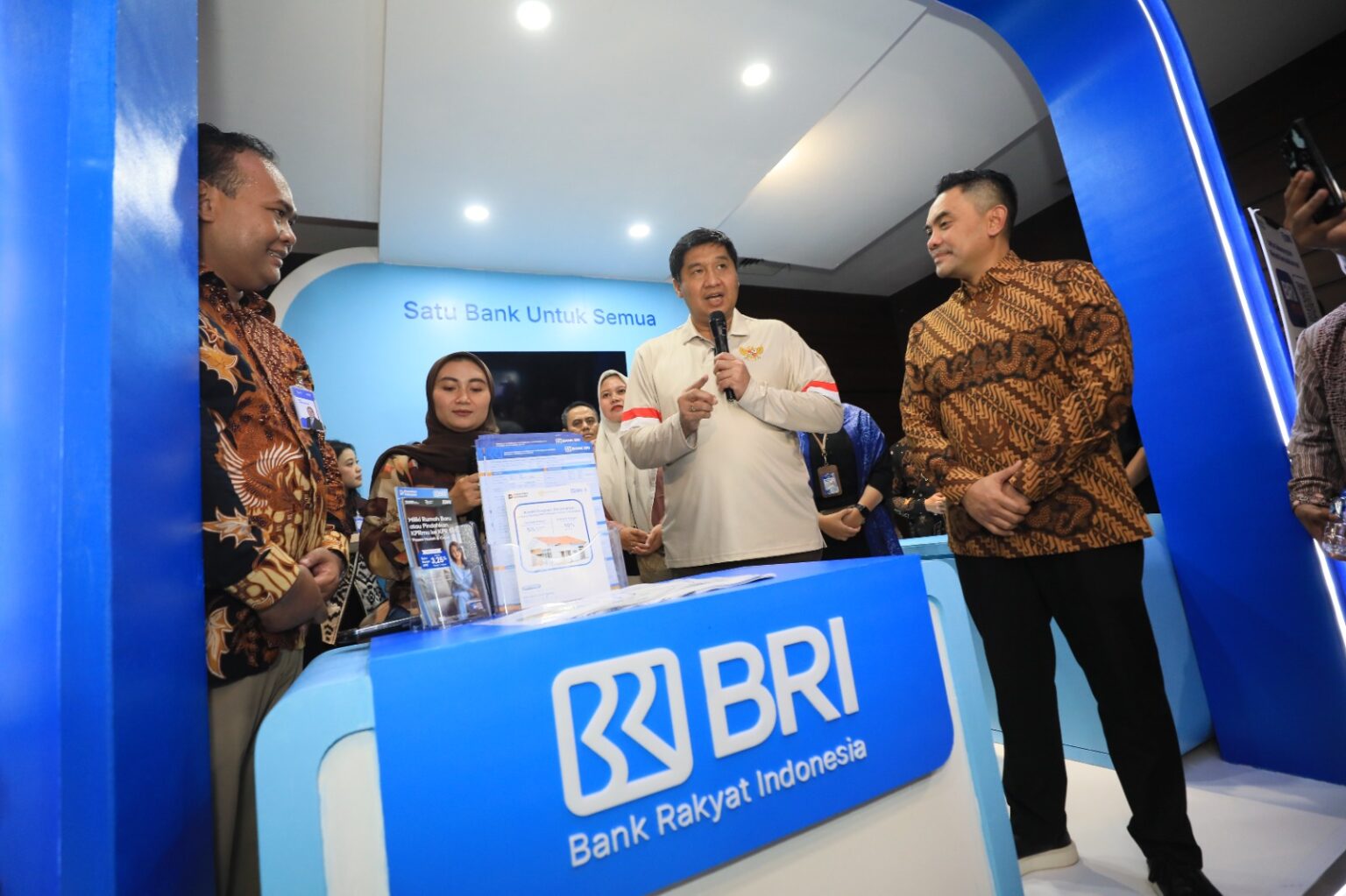 BRI Pangkas Suku Bunga PNM Mekaar hingga 5 Persen